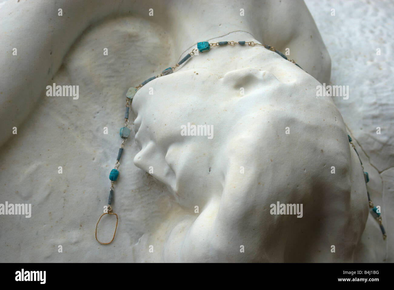 Female sculpture on tomb in Montparnasse Cemetery Paris France Stock ...