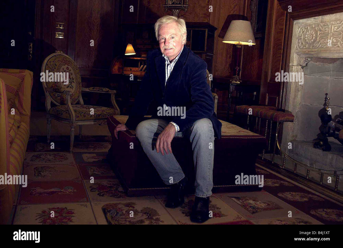Sir Derek Jacobi actor august 2003 at the Covent Garden Hotel mirrorpix ...