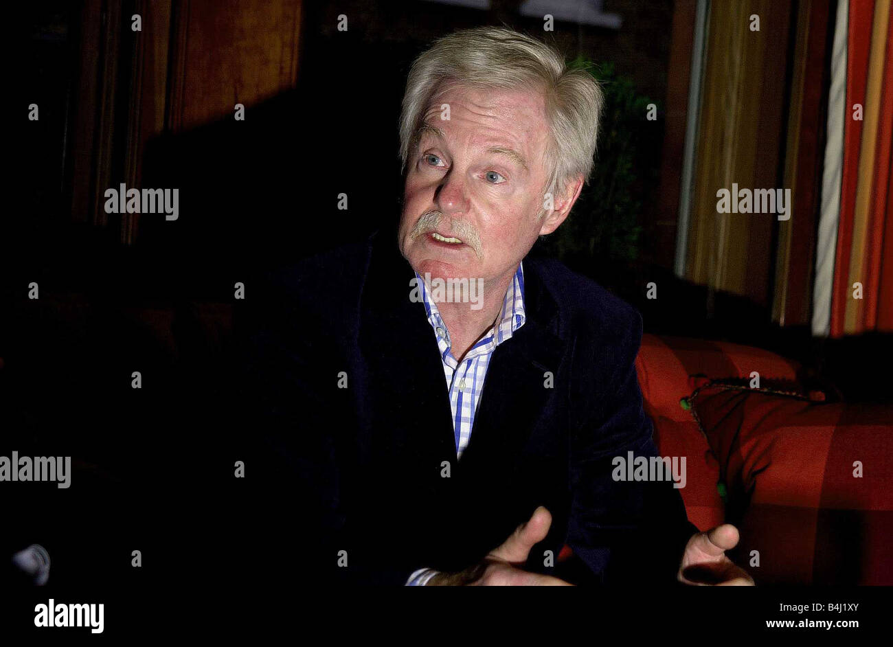 Derek jacobi hi-res stock photography and images - Alamy