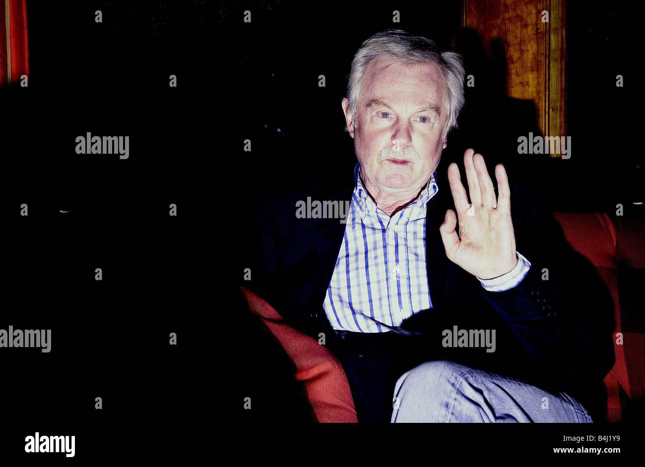 Sir Derek Jacobi actor august 2003 at the Covent Garden Hotel mirrorpix ...
