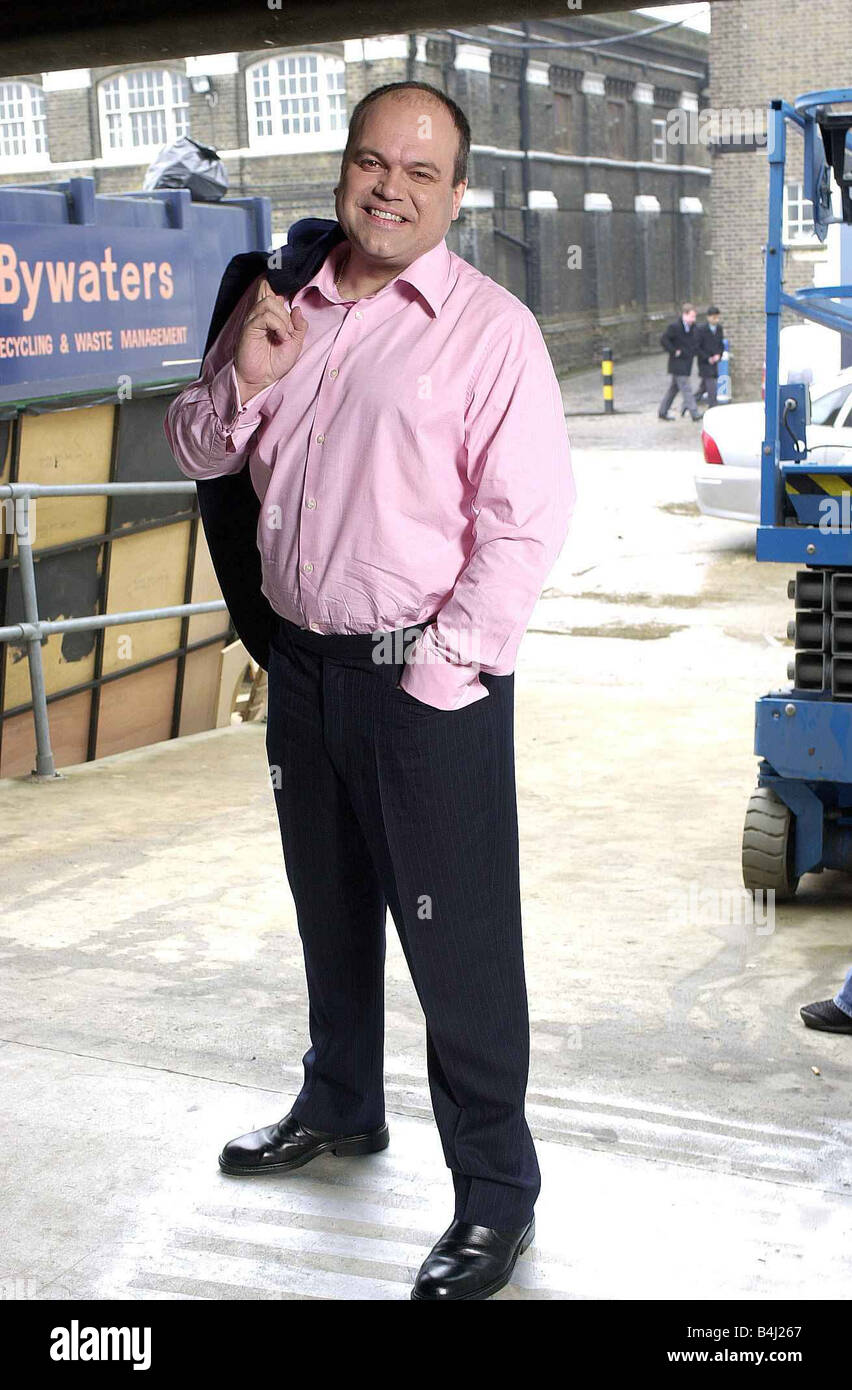 Actor shaun williamson hi-res stock photography and images - Alamy