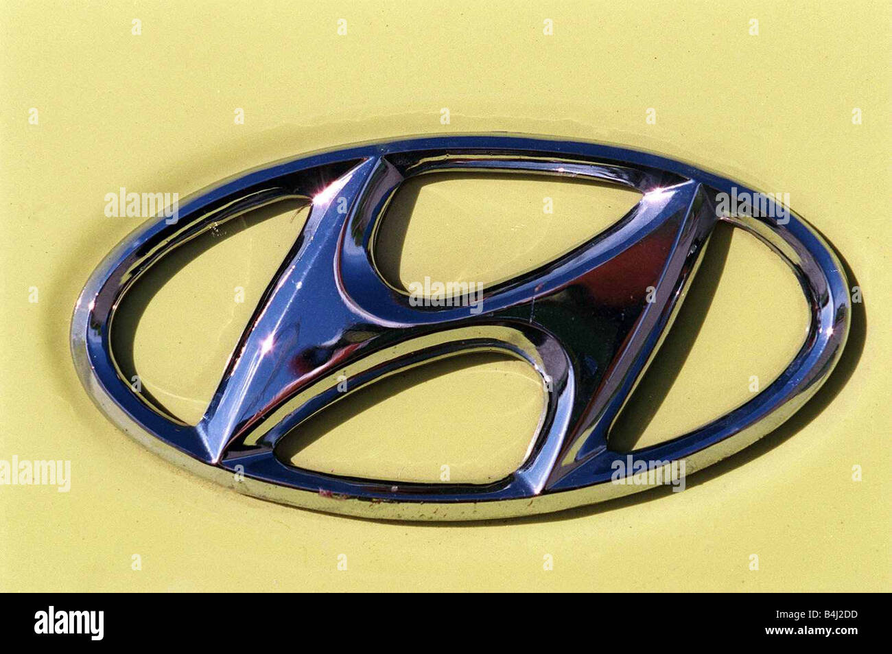 Hyundai badge hi-res stock photography and images - Alamy