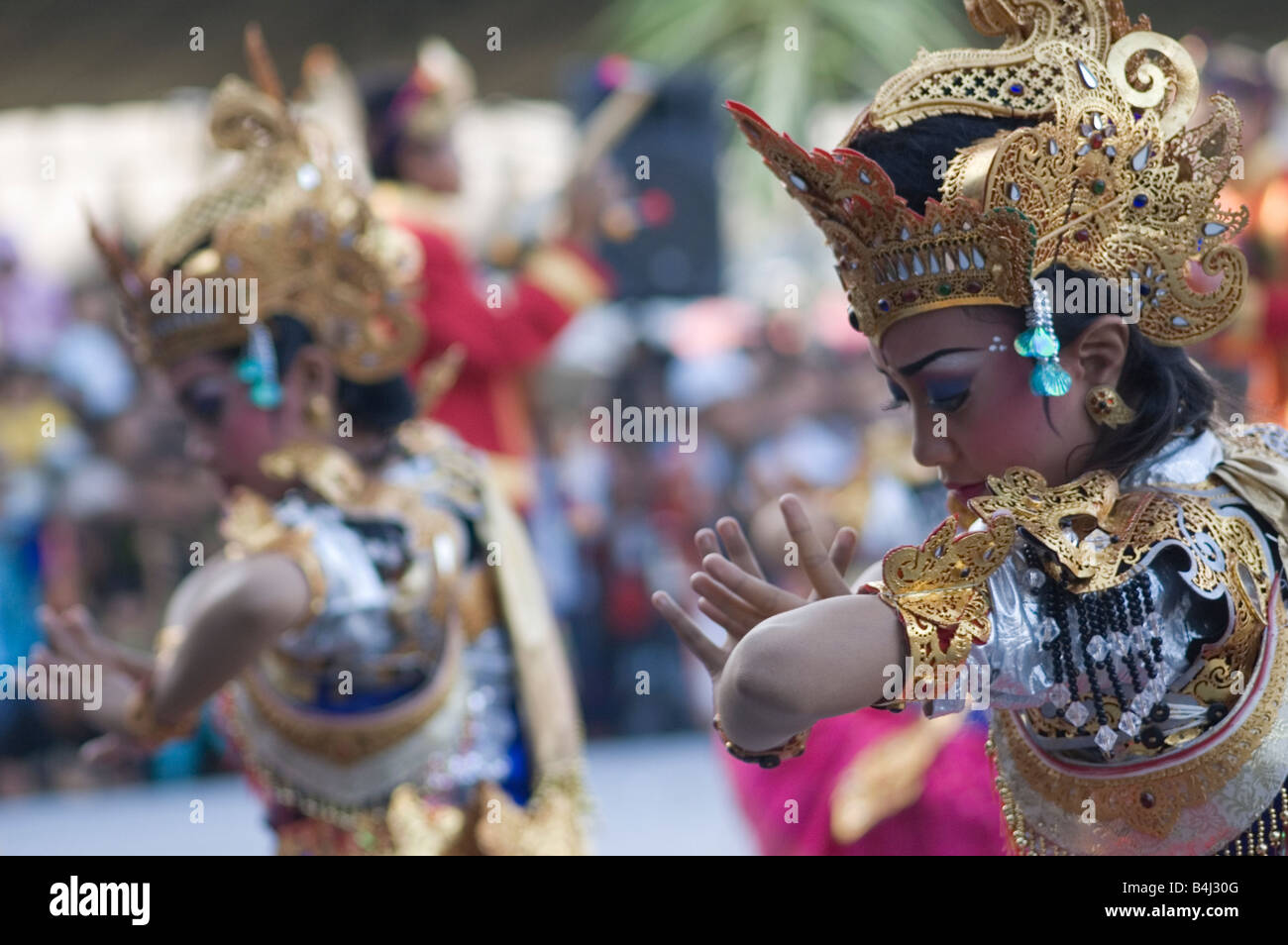 Dance sequence hi-res stock photography and images - Alamy