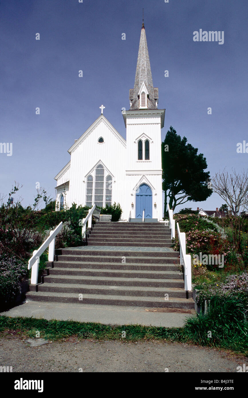 Wooden church low angle hi-res stock photography and images - Alamy