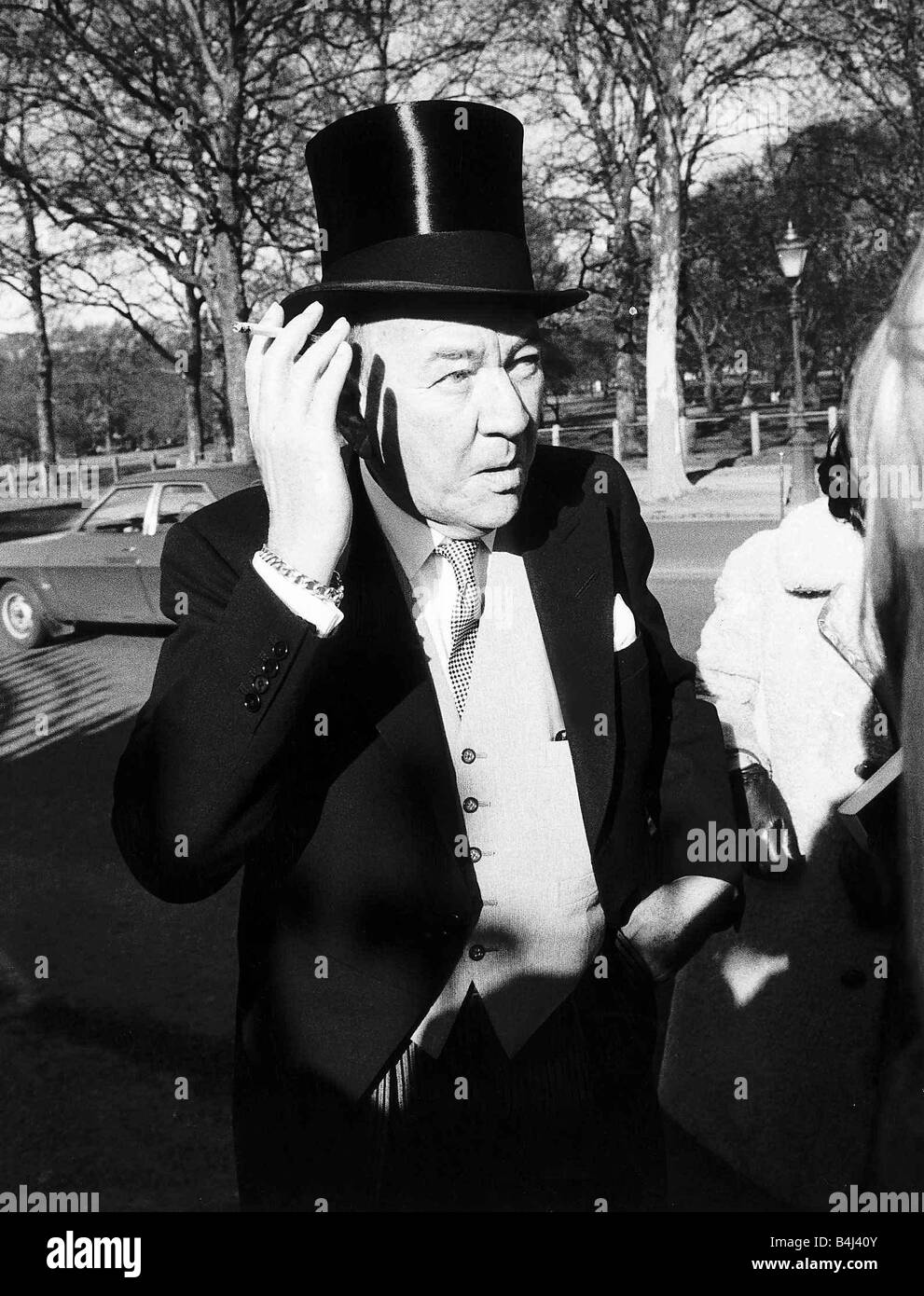 Sir Noel Coward February 1970 actor to receive Knighthood 3 2 70 dbase ...