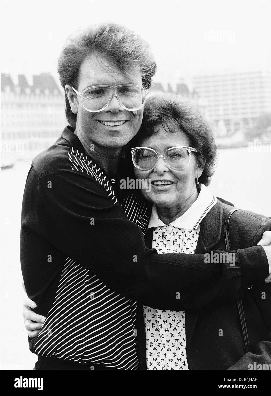 Singer actor cliff richard Black and White Stock Photos & Images - Alamy