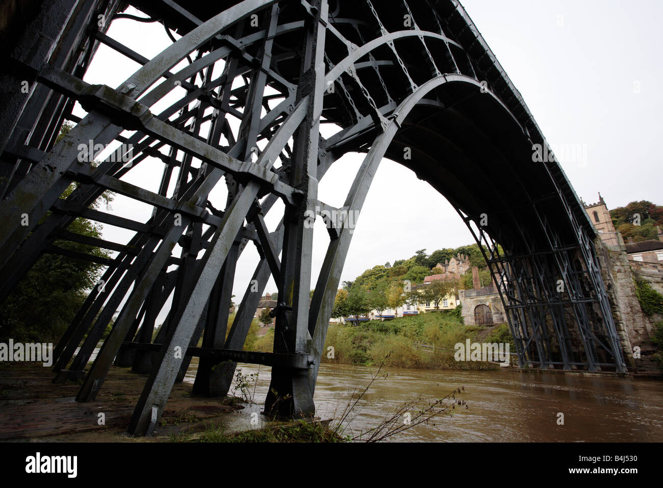 Iron bridge shropshire hi-res stock photography and images - Alamy