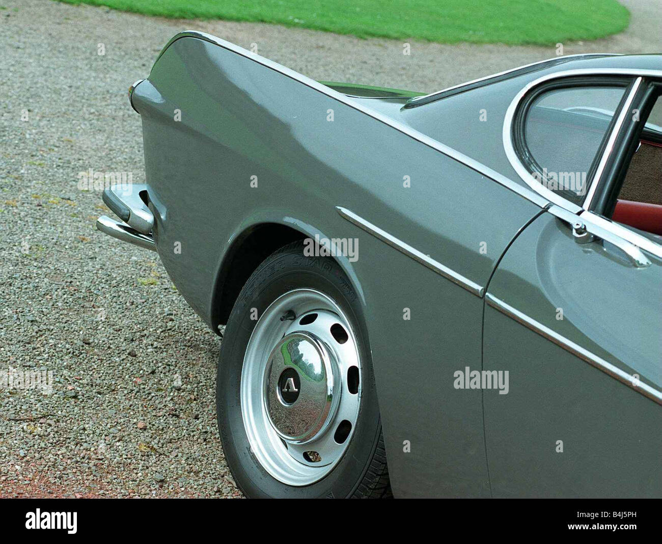 John martin p1800 volvo car hi-res stock photography and images - Alamy