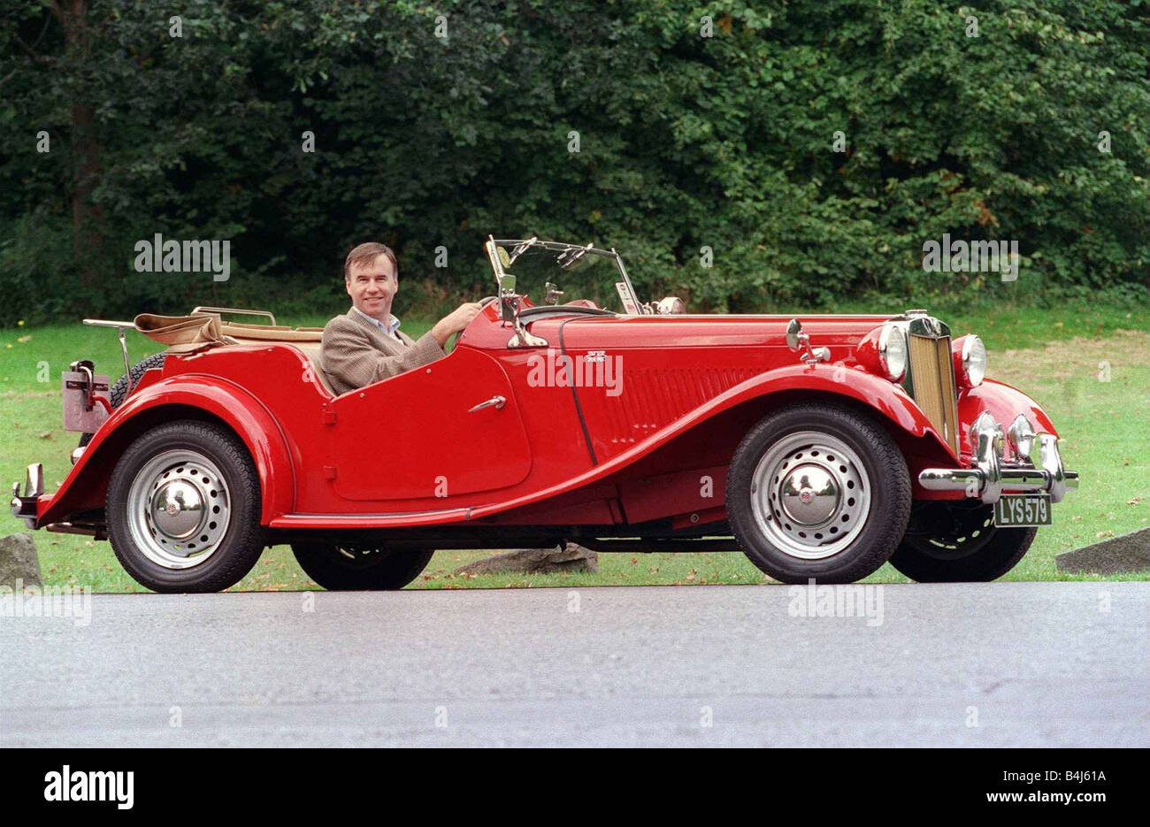 JOE ODONNELL WITH HIS VINTAGE MG7 December 1998 Red paintwork Stock ...
