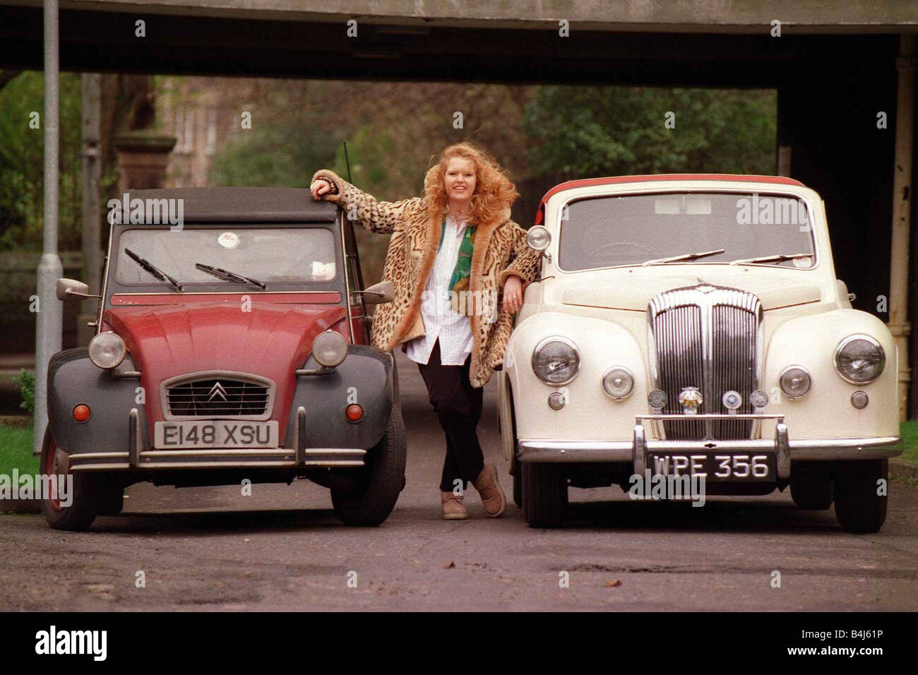 Road Record December 1998 Veronica Bernier female between red Citroen ...