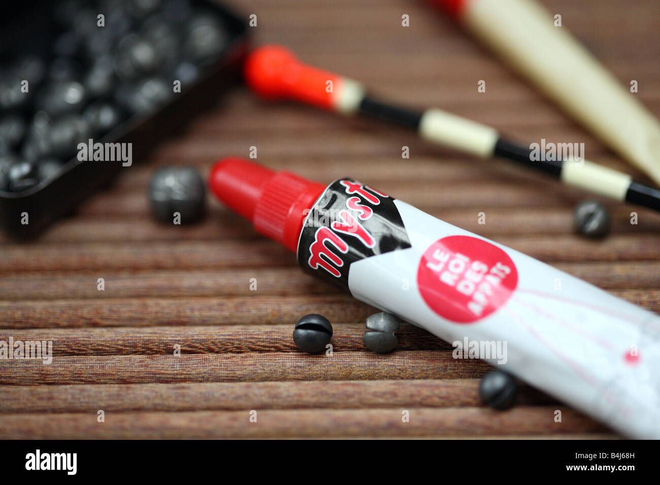 Tenchfishers Club membership badge, with Chris Lythe Tench Float Stock ...