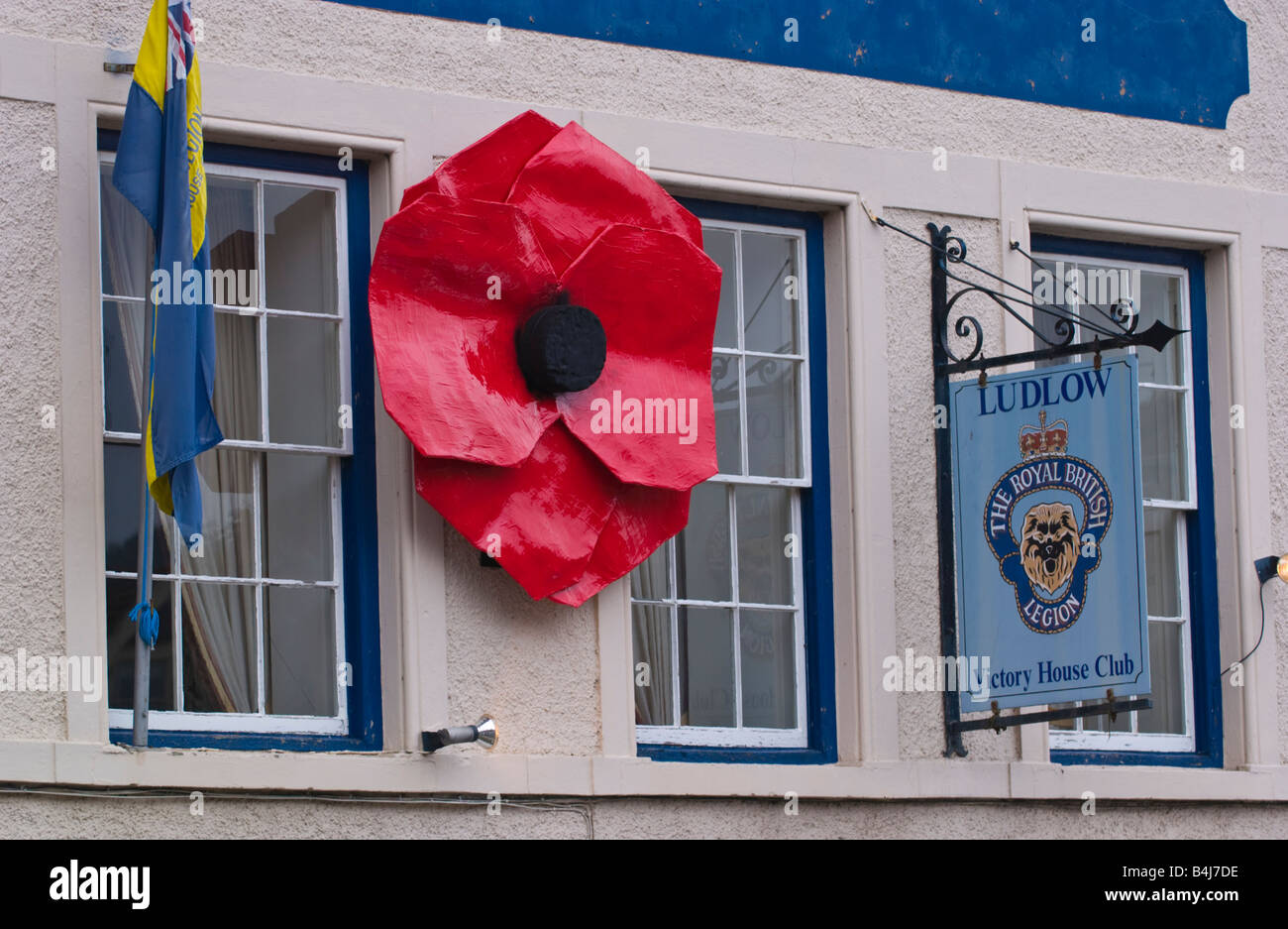 British Legion Poppy Stock Photos & British Legion Poppy Stock Images ...