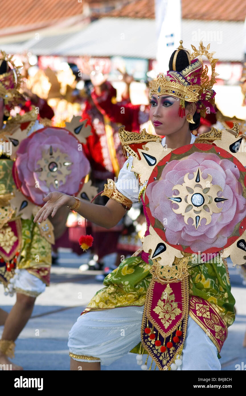 Girl doing a Traditional Balinese Dance Stock Photo - Alamy