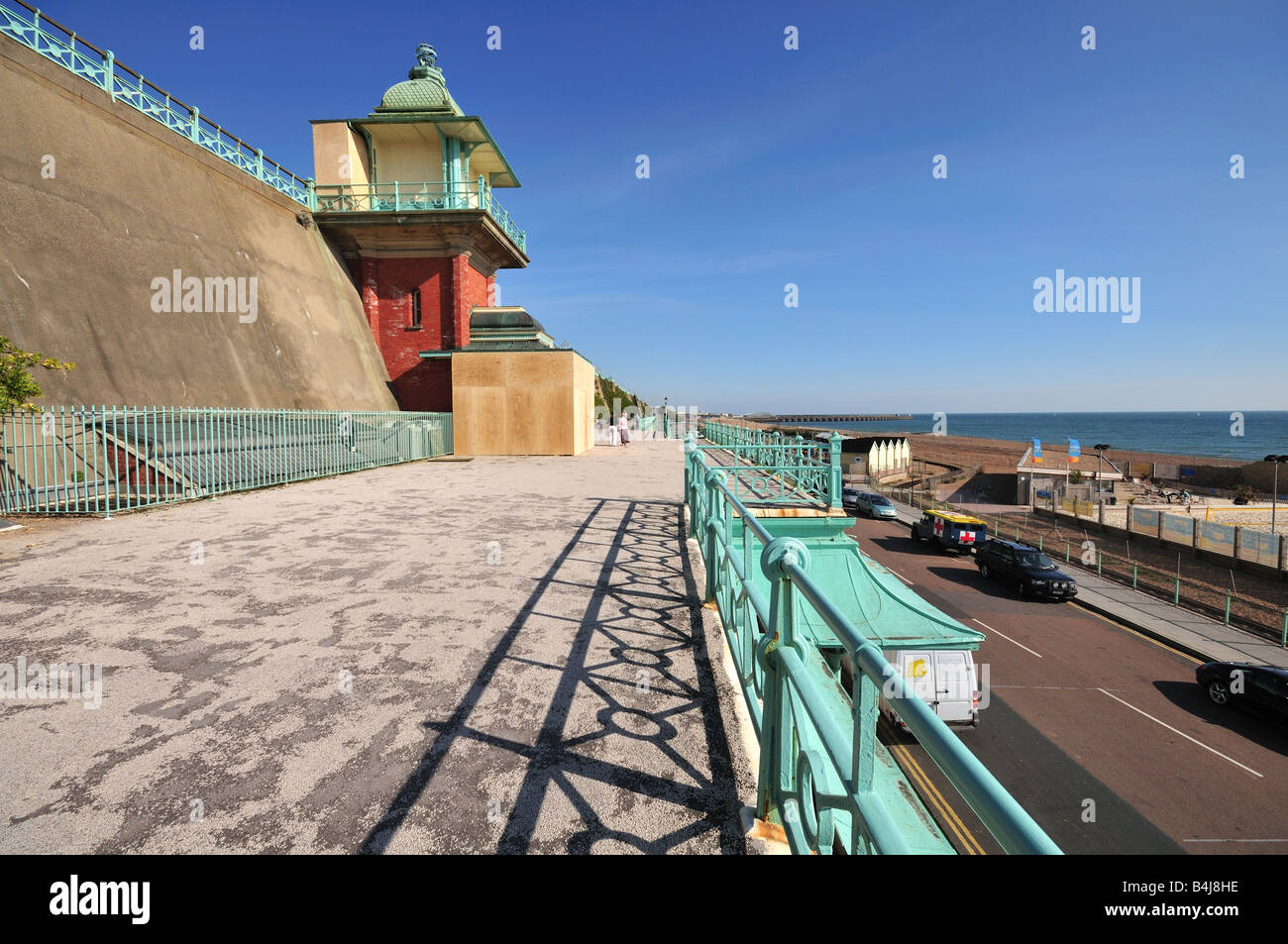 Marine Parade middle tier walk, Brighton, East Sussex, England Stock ...