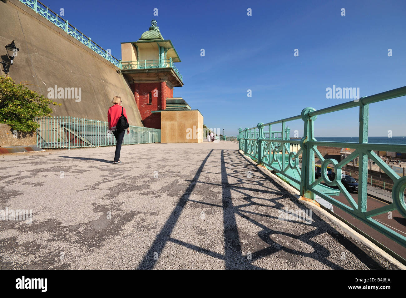 Marine Parade middle tier walk, Brighton, East Sussex, England Stock ...