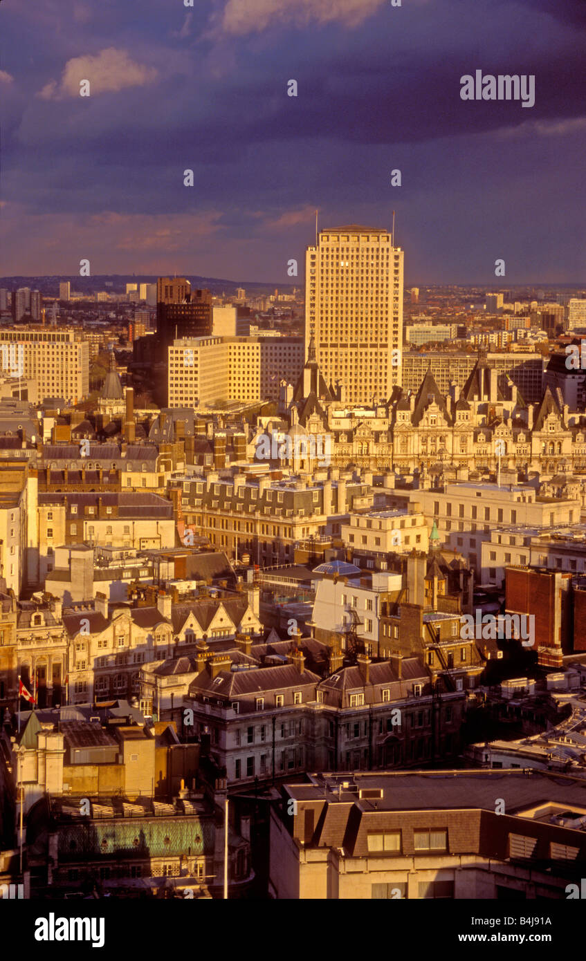 London rooftops hi-res stock photography and images - Alamy
