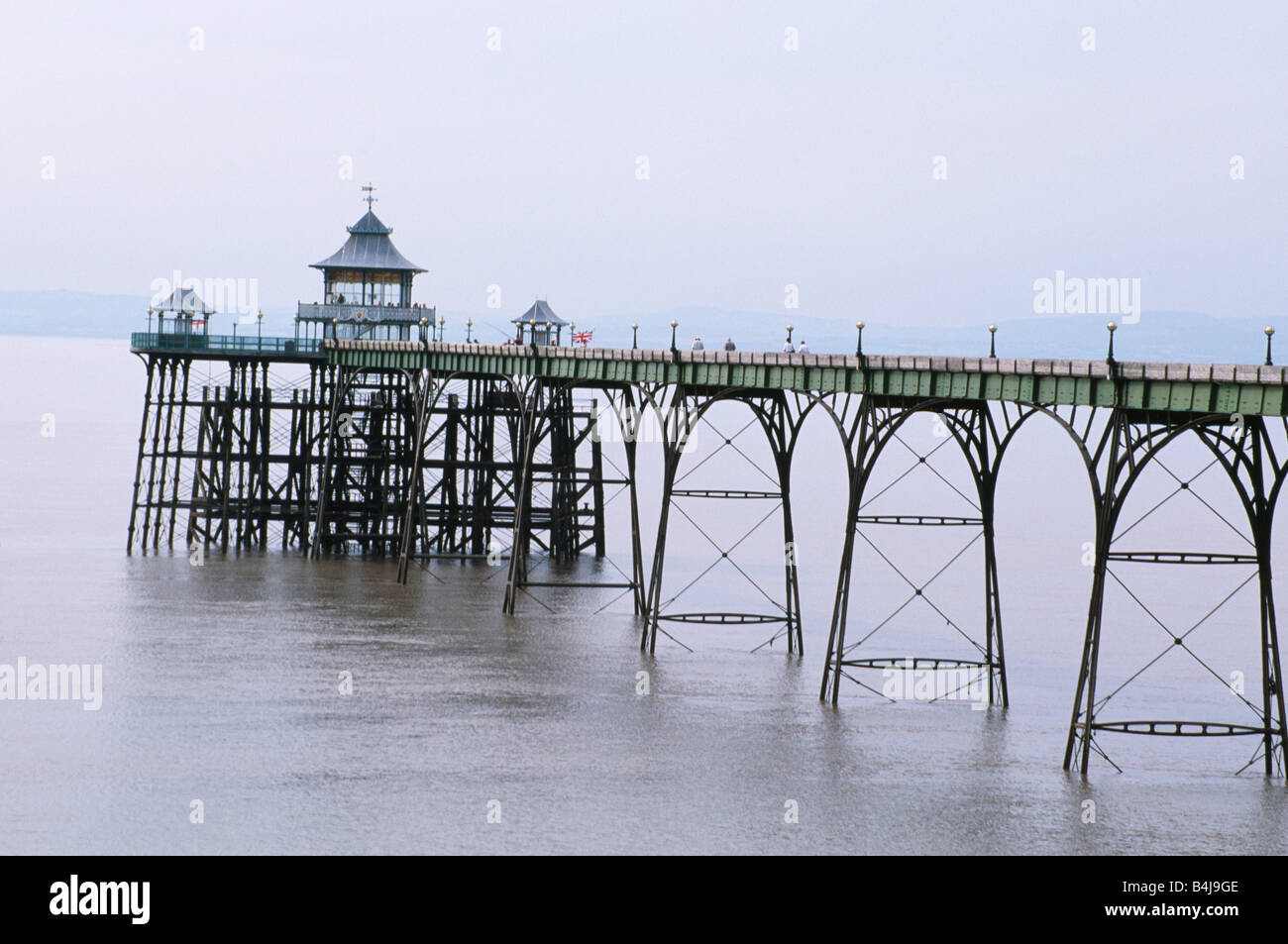 English victorian piers hi-res stock photography and images - Alamy