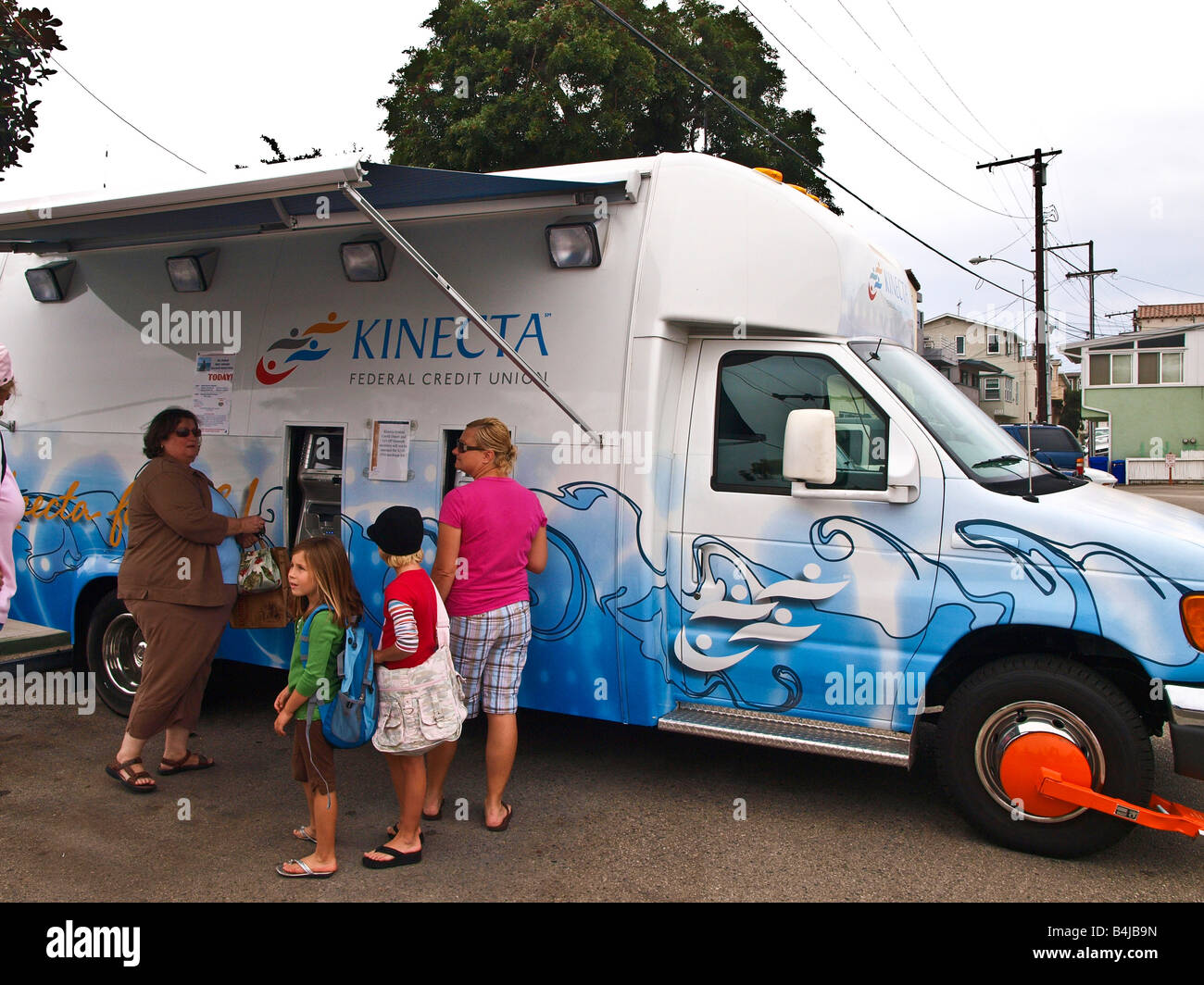 Mobile atm hi-res stock photography and images - Alamy