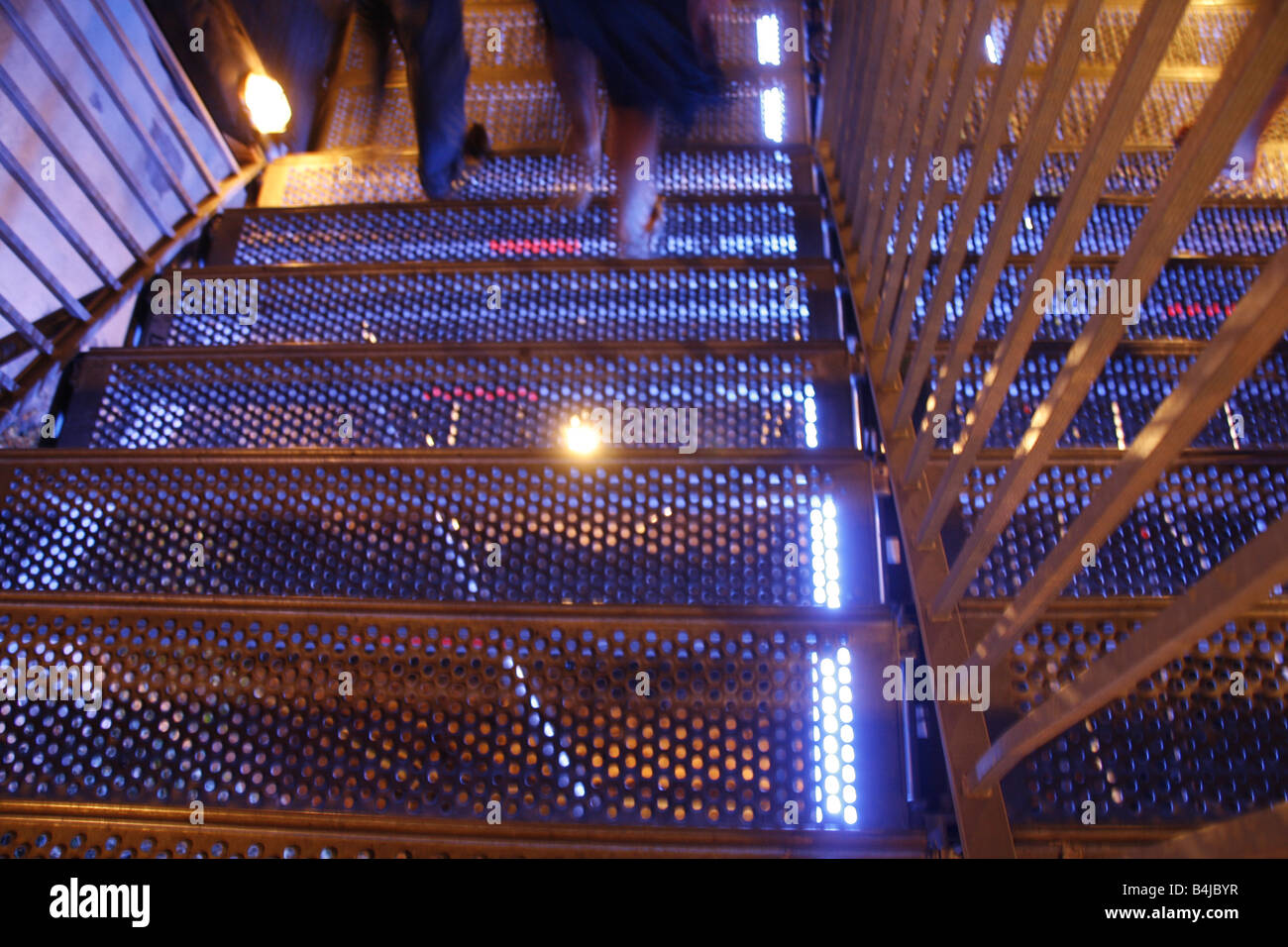 Crowd walking down street at night hi-res stock photography and images ...