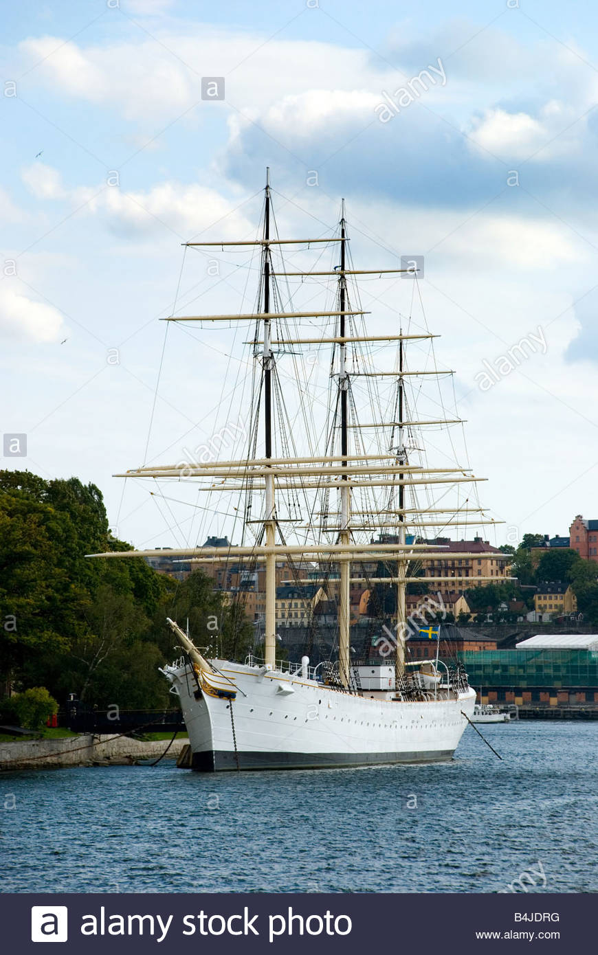 Three Mast Ship Stock Photos & Three Mast Ship Stock Images - Alamy