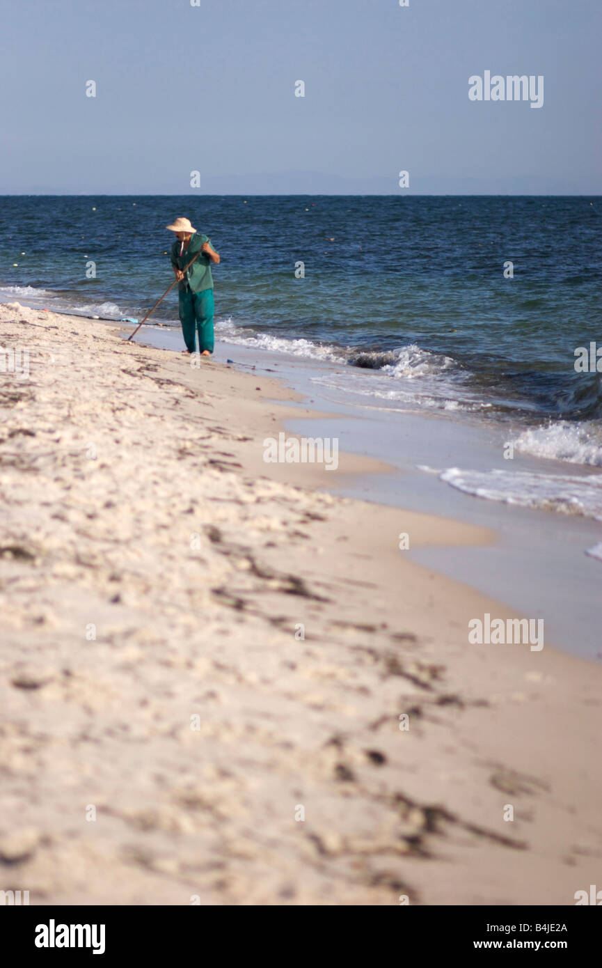Raking sand hi-res stock photography and images - Alamy