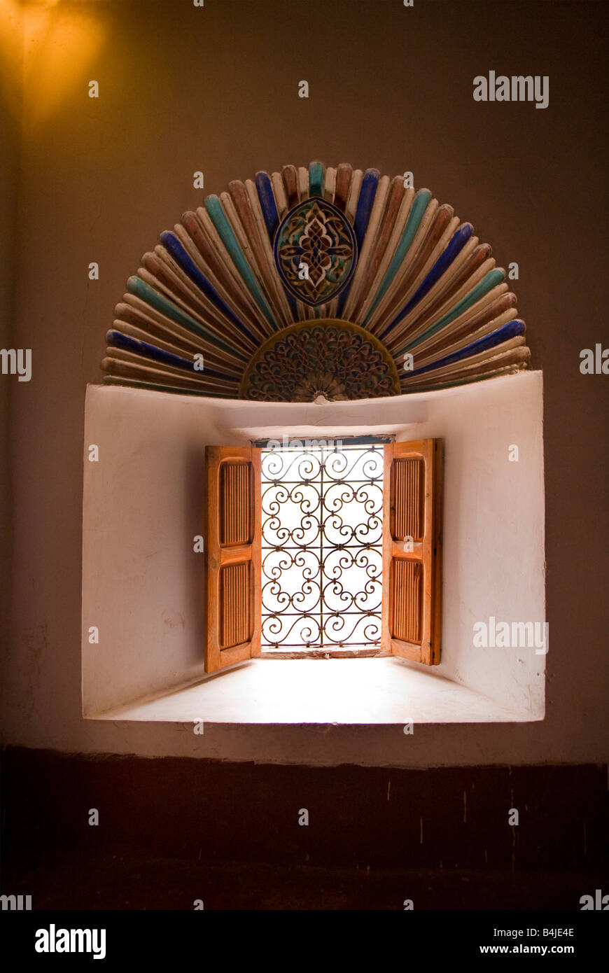 Moucharabia Moroccan window with ornate metalwork grille.Ouzazarte ...