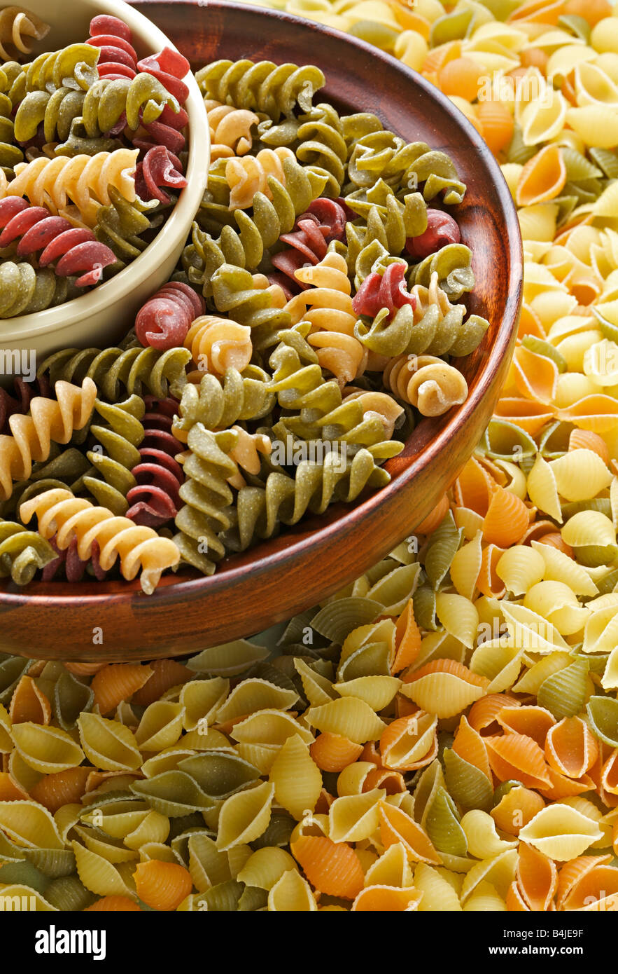 Dried pasta shells hi-res stock photography and images - Alamy