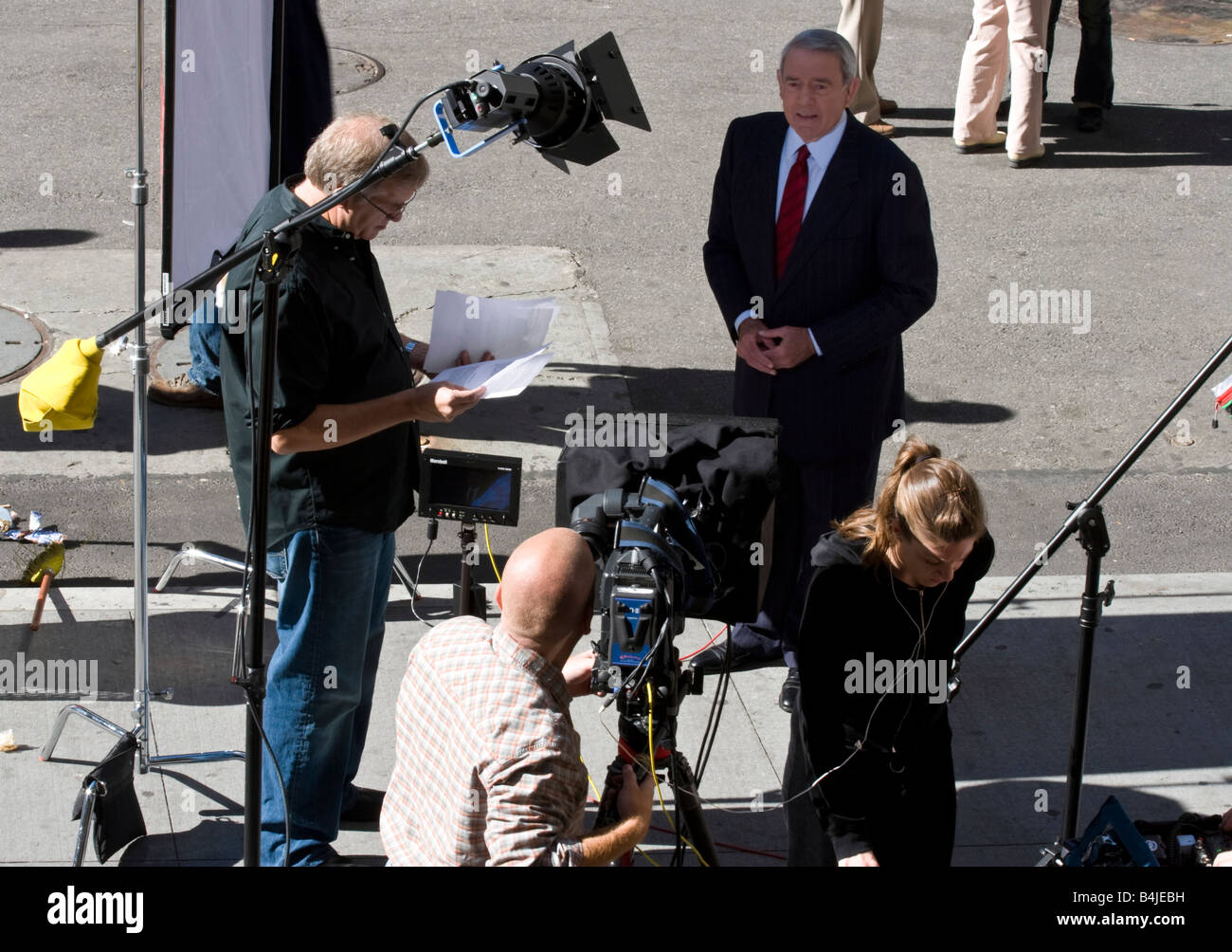 Journalist Dan Rather films a report on Wall Street in New York Stock ...