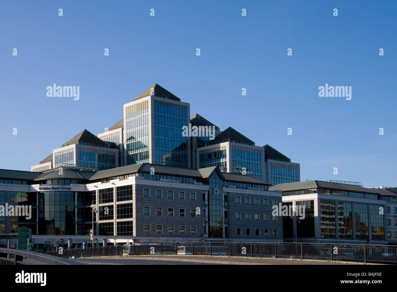 Ulster bank building dublin hi-res stock photography and images - Alamy