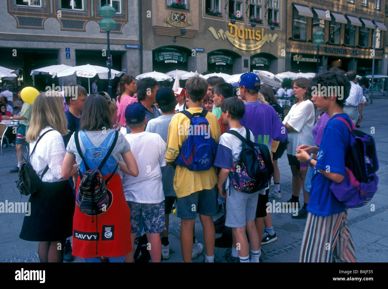 German students, schoolboys, schoolgirls, boys and girls, student field ...