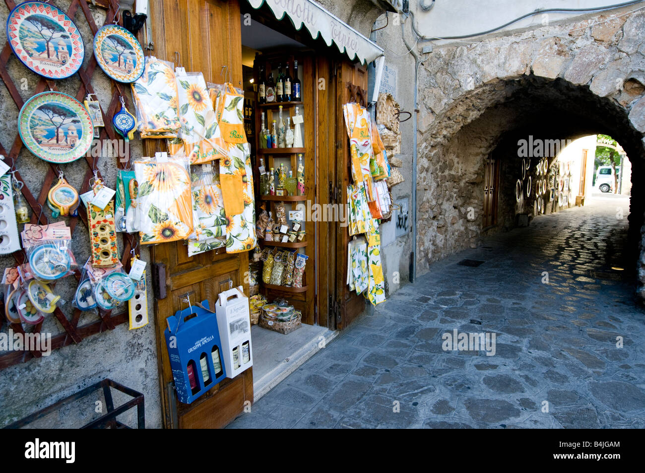 Ceramics gift shop in Ravello, Italy Stock Photo - Alamy