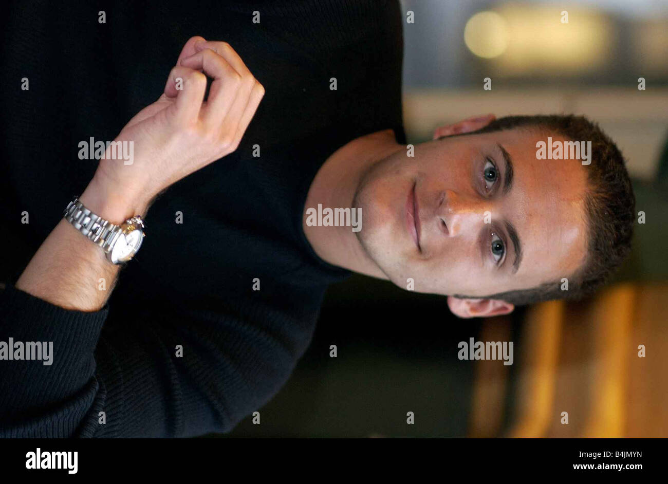 Gary Lucy January 2002 Actor Portrait Smiling Mirrorpix Stock Photo - Alamy