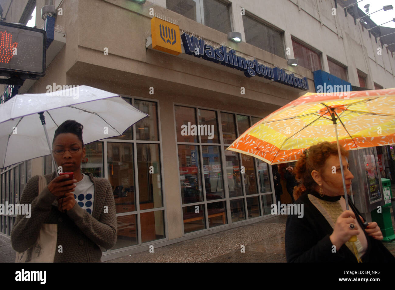 A branch of WaMu bank in midtown in New York on Friday September 26 ...
