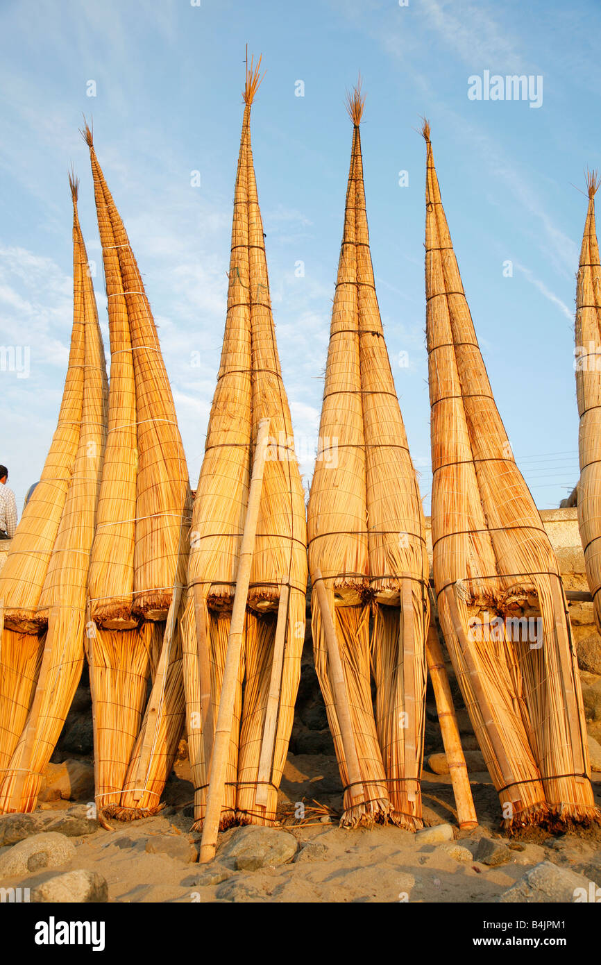 Old Peruvian Reed Boats High Resolution Stock Photography and Images ...