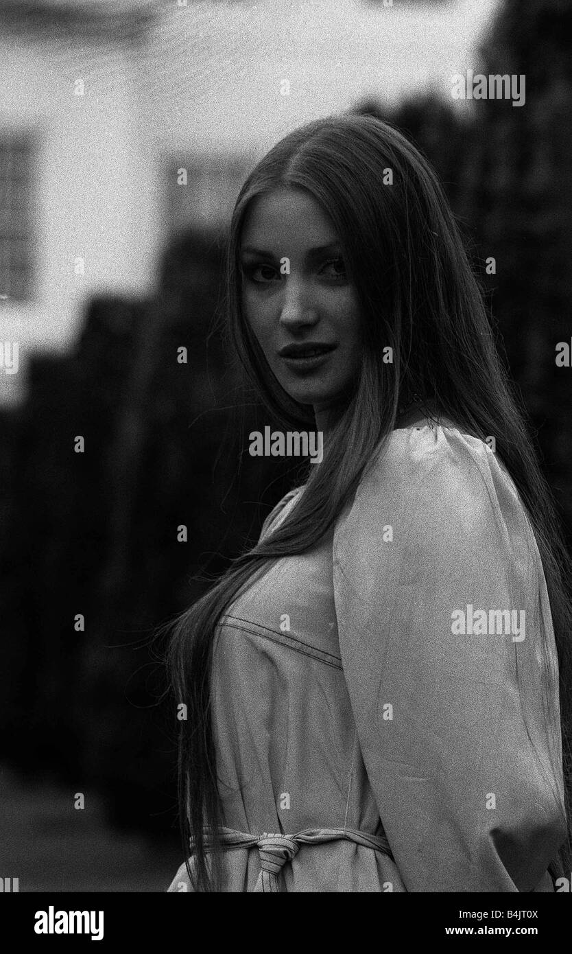 Jane Seymour April 1973 Actress Pictured at Pinewood Studios Stock ...