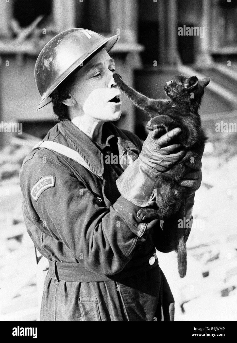 WW2 October 1940 A lady member of the London Auxilliary Ambulance ...