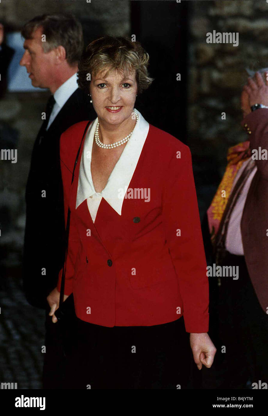 Penelope Keith actress who starred in To The Manor Born October 1989 ...