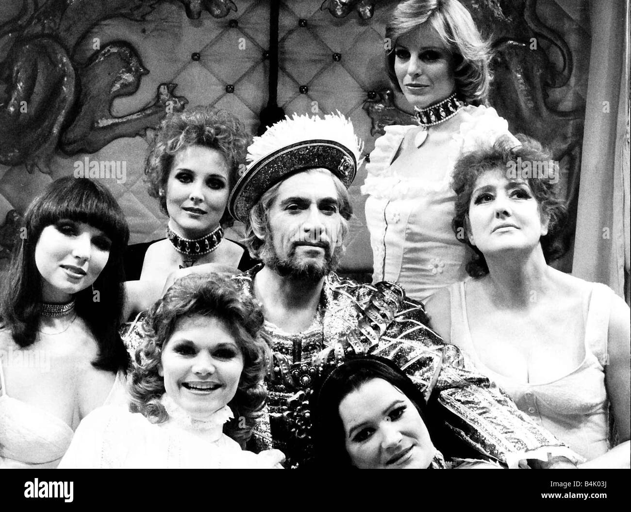 Frank finlay hi-res stock photography and images - Alamy