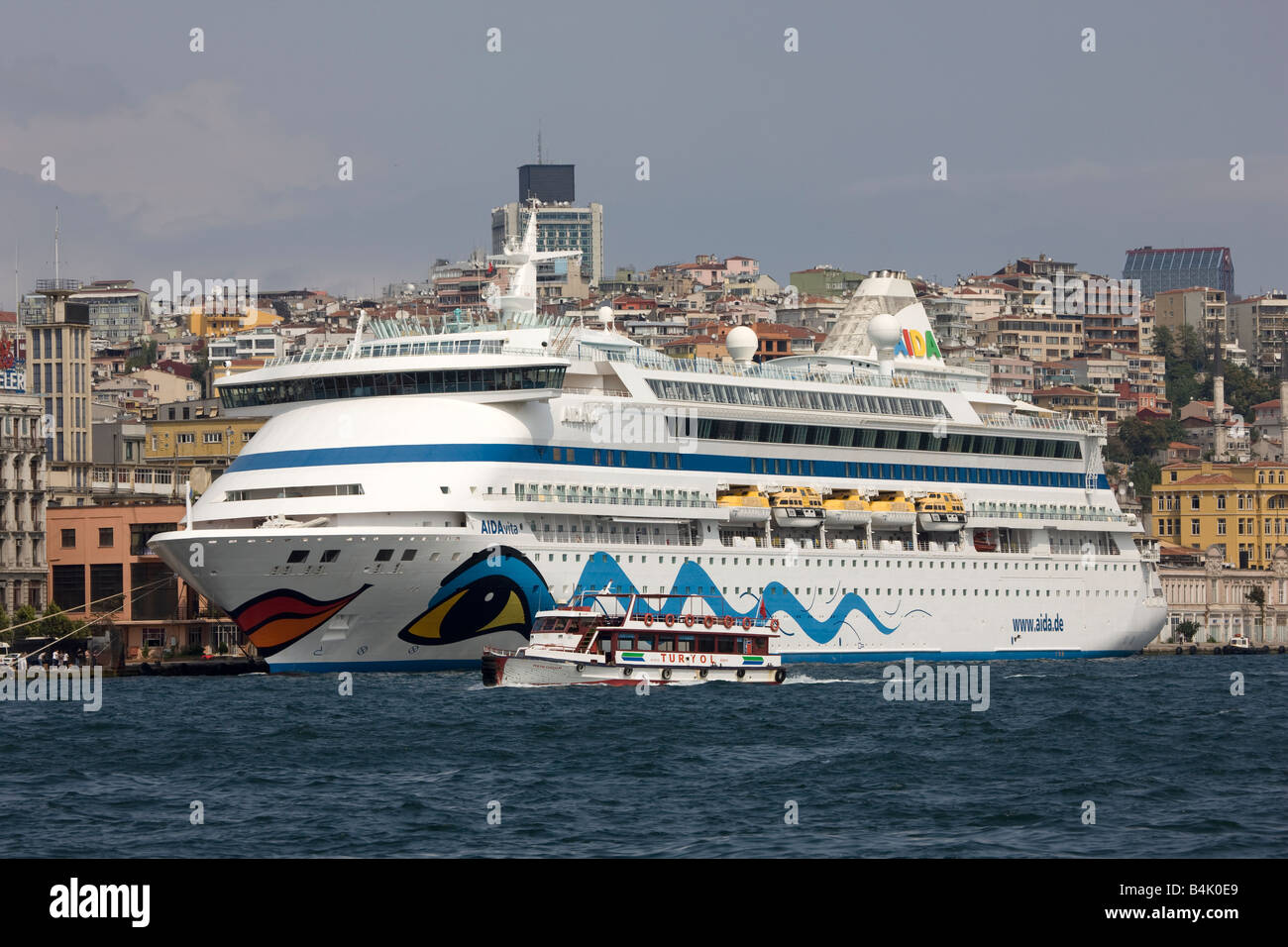 Cruise Liner Istanbul Turkey Stock Photo - Alamy