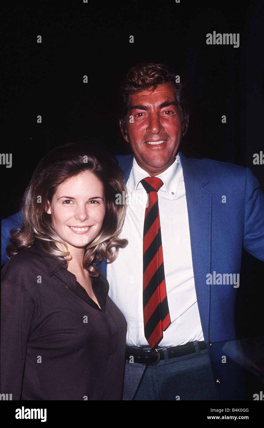 Actor Dean Martin and Gail Renshaw Stock Photo - Alamy