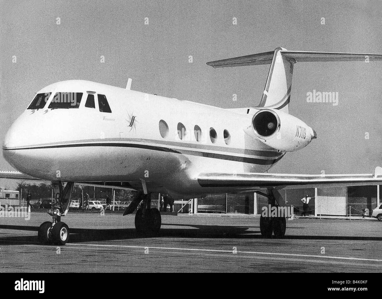 Frank Sinatra Actor and Singer arriving at Gatwick Airport in his ...