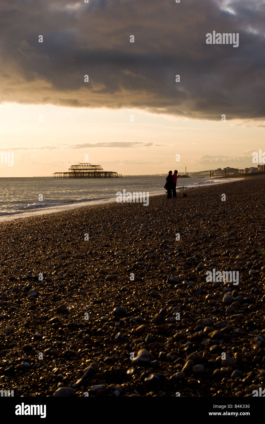 Brighton beach sunset hi-res stock photography and images - Alamy