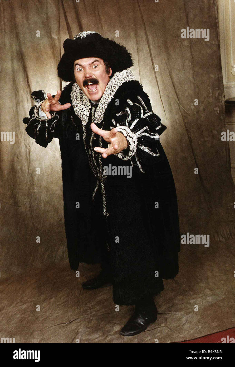 Actor kevin lloyd hi-res stock photography and images - Alamy