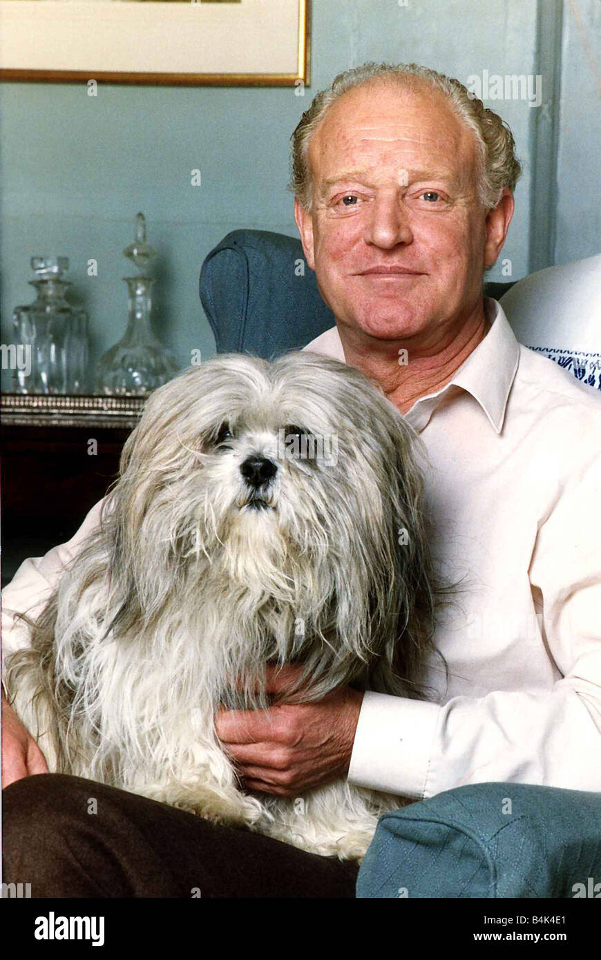 Frank windsor actor who stars hi-res stock photography and images - Alamy