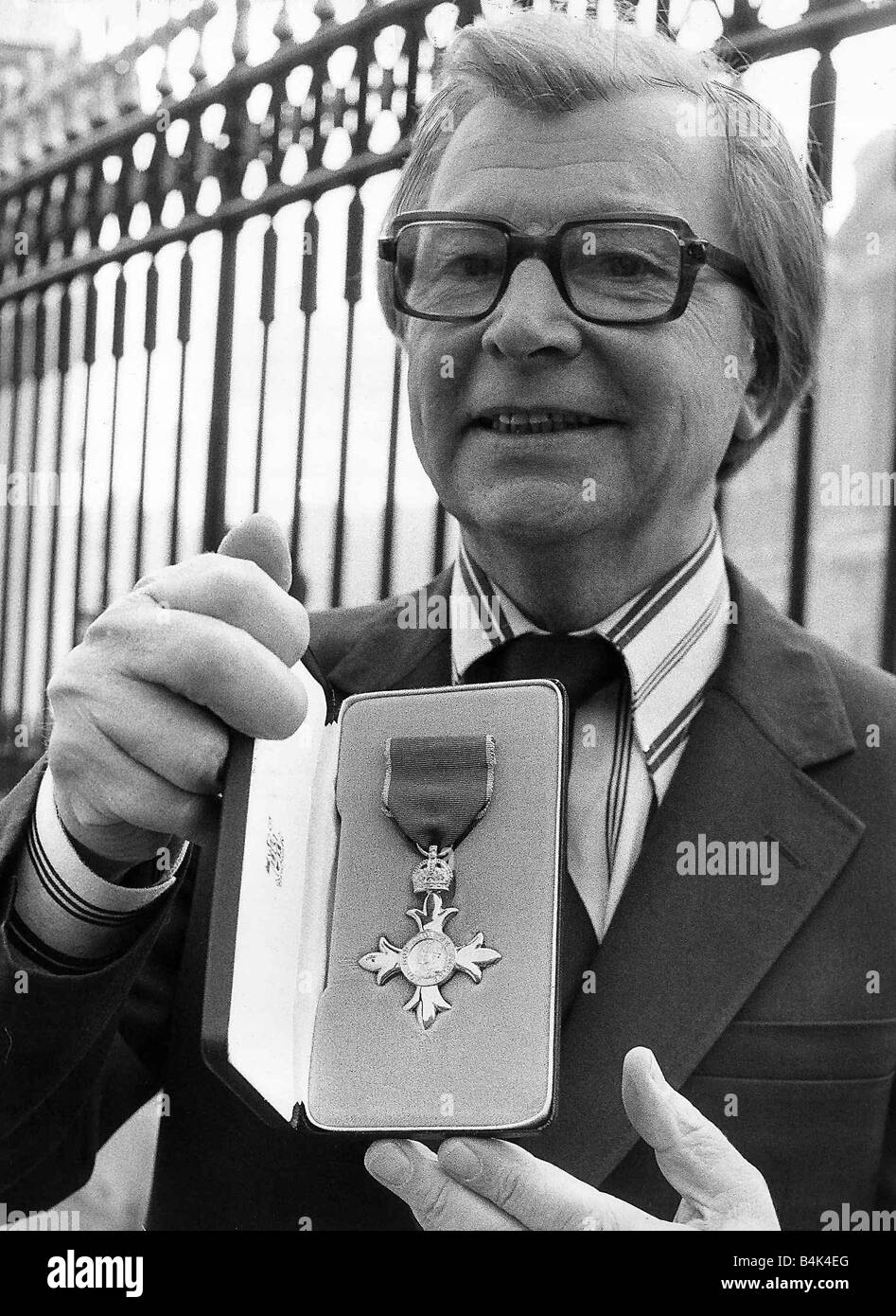 Clive dunn actor obe who hi-res stock photography and images - Alamy