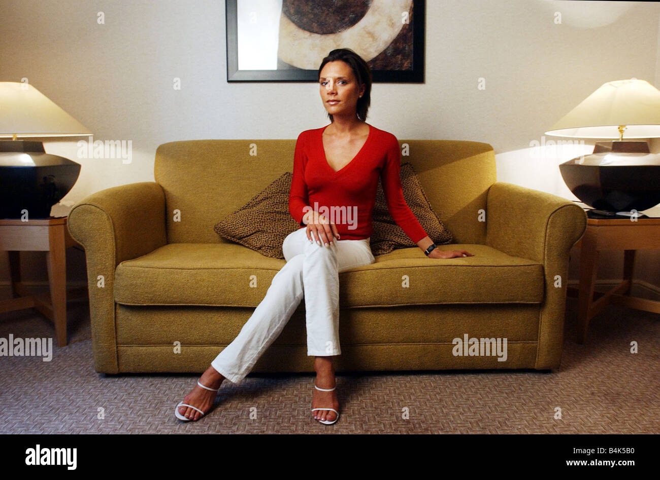 Victoria beckham 2001 hi-res stock photography and images - Alamy