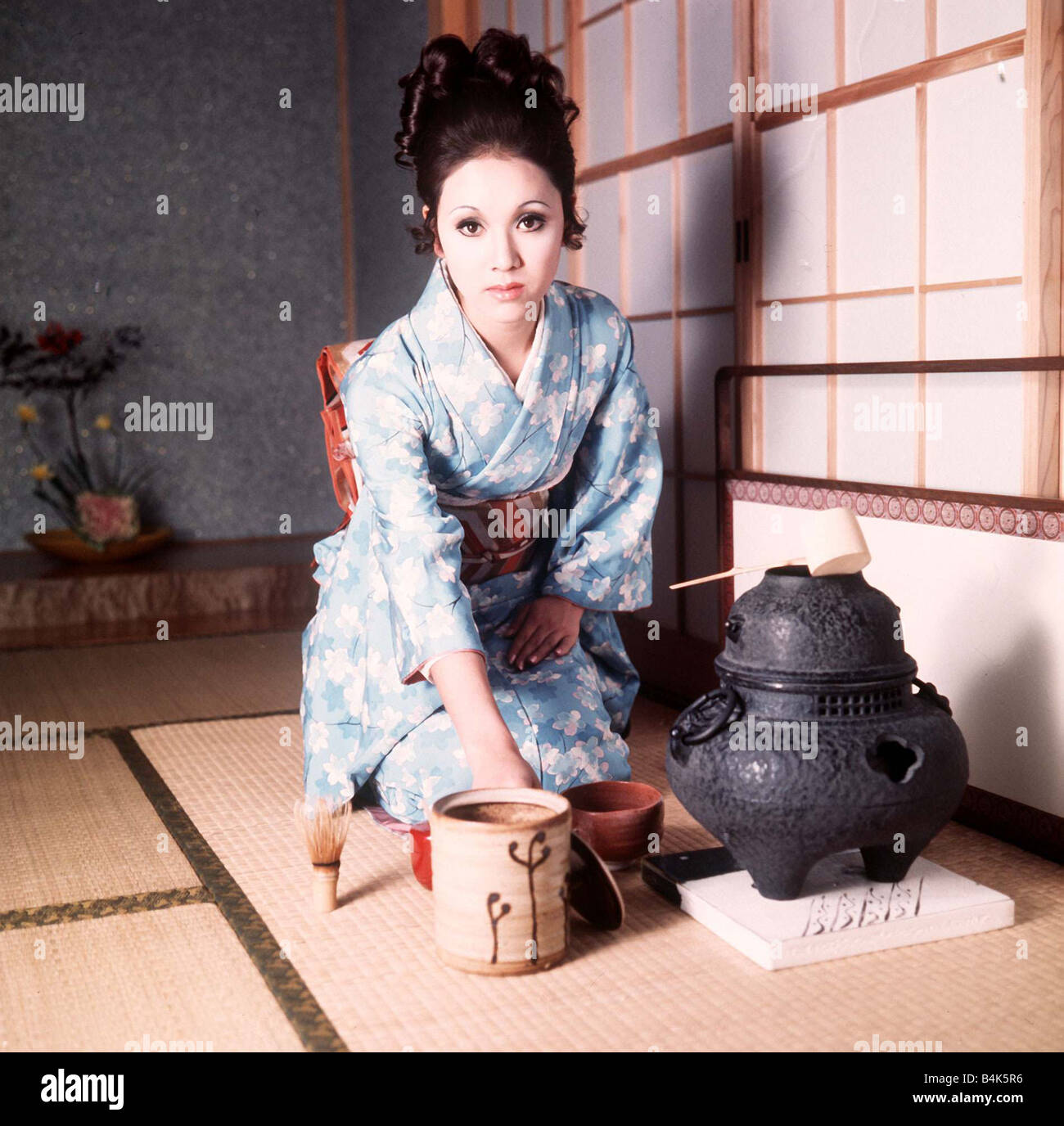 Circa 2001 hi-res stock photography and images - Alamy