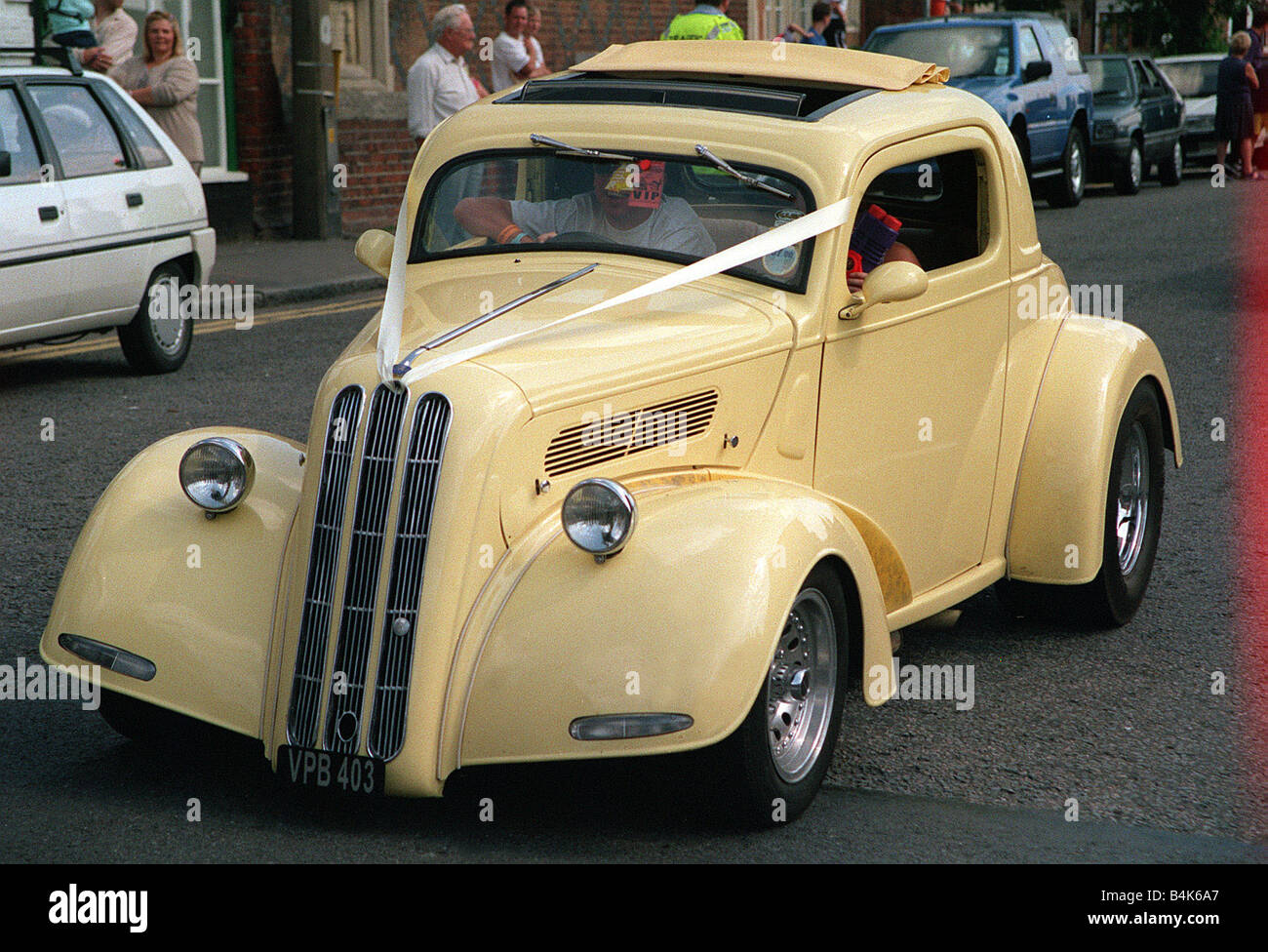 Custom ford popular car hi-res stock photography and images - Alamy