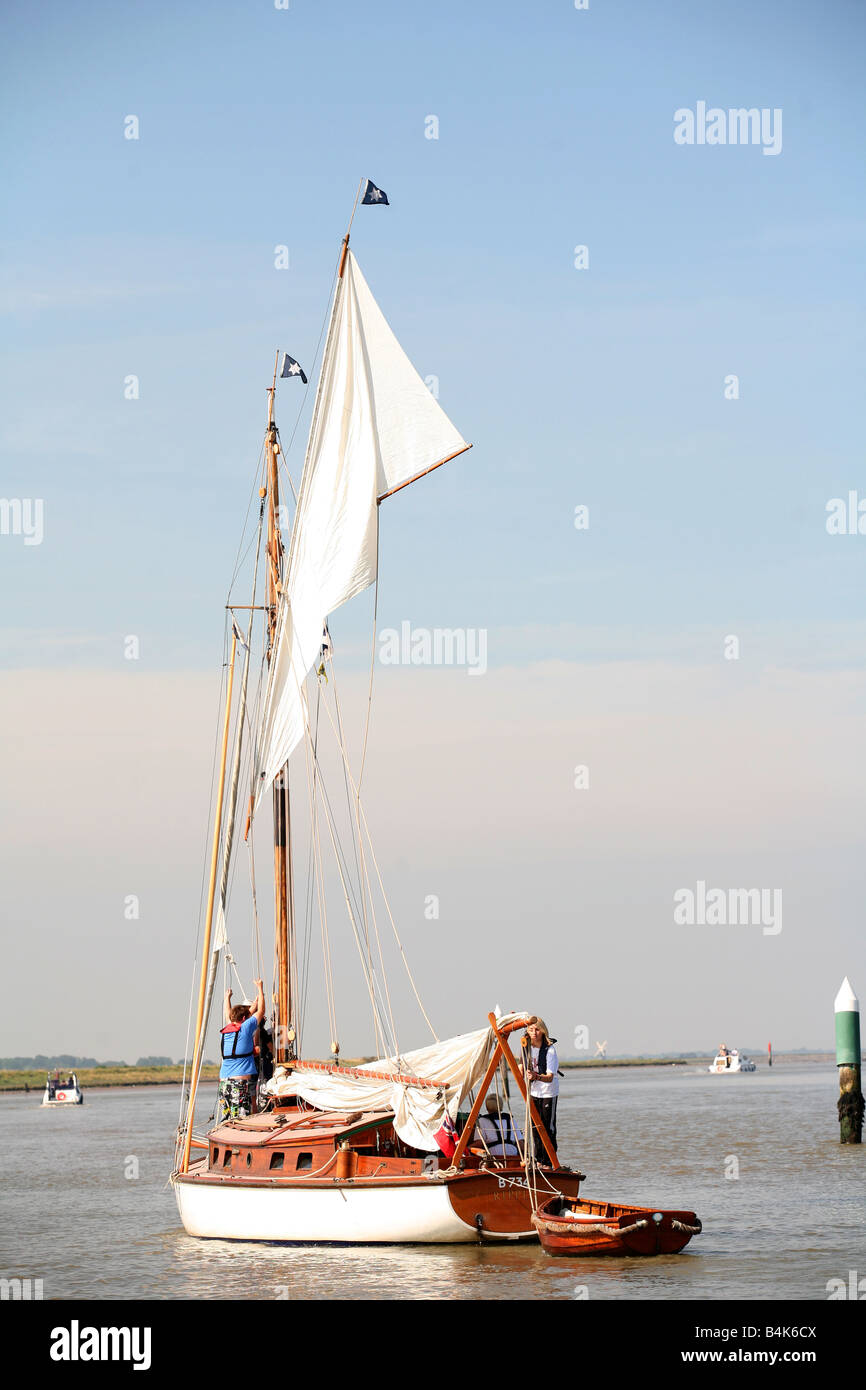 Raise the sails hi-res stock photography and images - Alamy