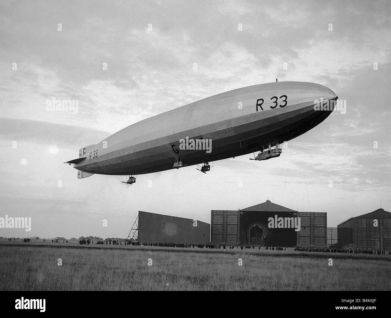 Armstrong Whitworth R33 Airship April 1925 outside the hangars at ...